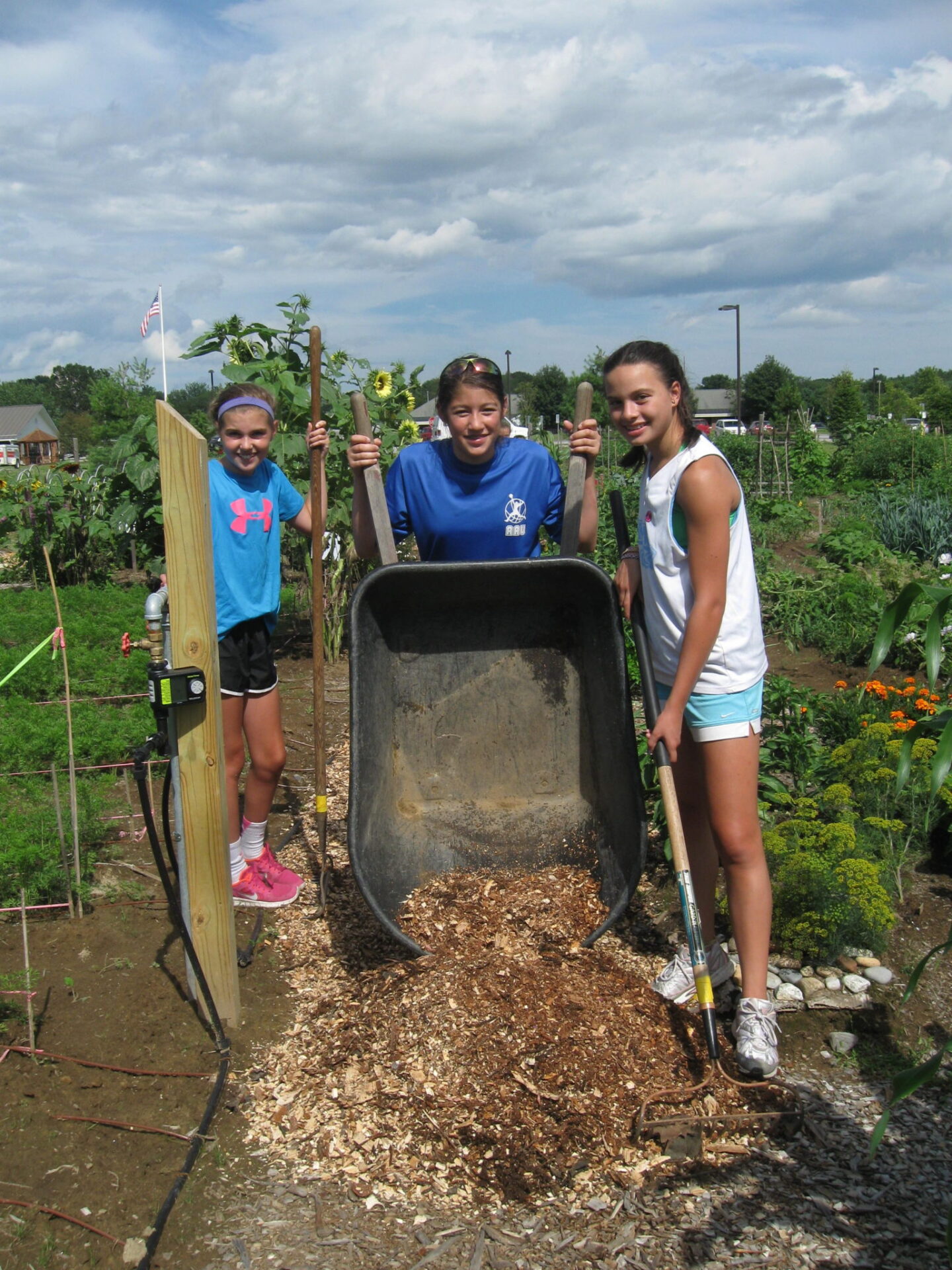 On the Importance of Community Service - Apogee Adventures